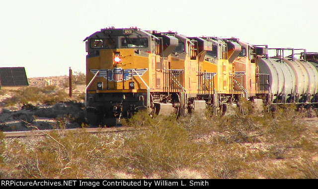 WB Manifest Frt at Erie NV W-MdTrnSlv -1